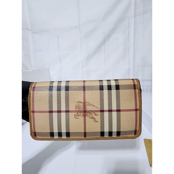 Burberry | Bags | Authentic Burberry Continental Wallet Beige | Poshmark